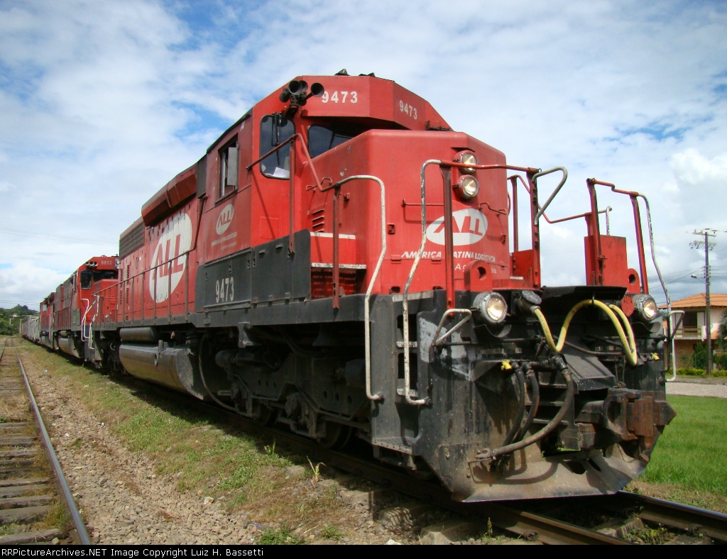 SD40-2 9473